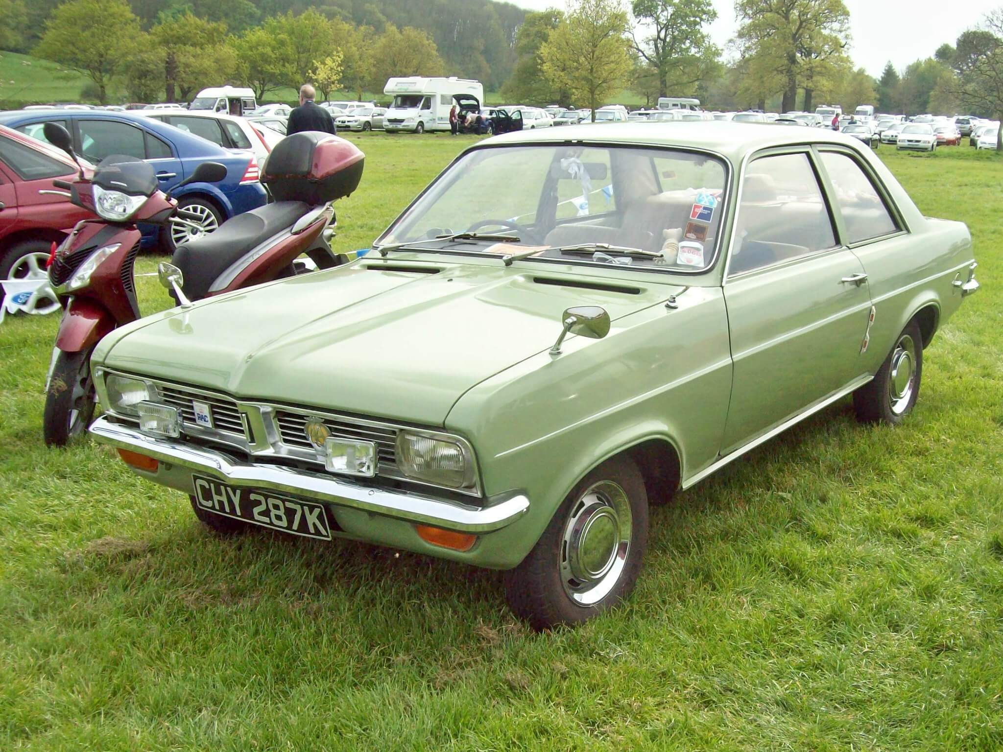 Vauxhall Viva 1971 - Sedan - Australian Child Restraint Resource Initiative