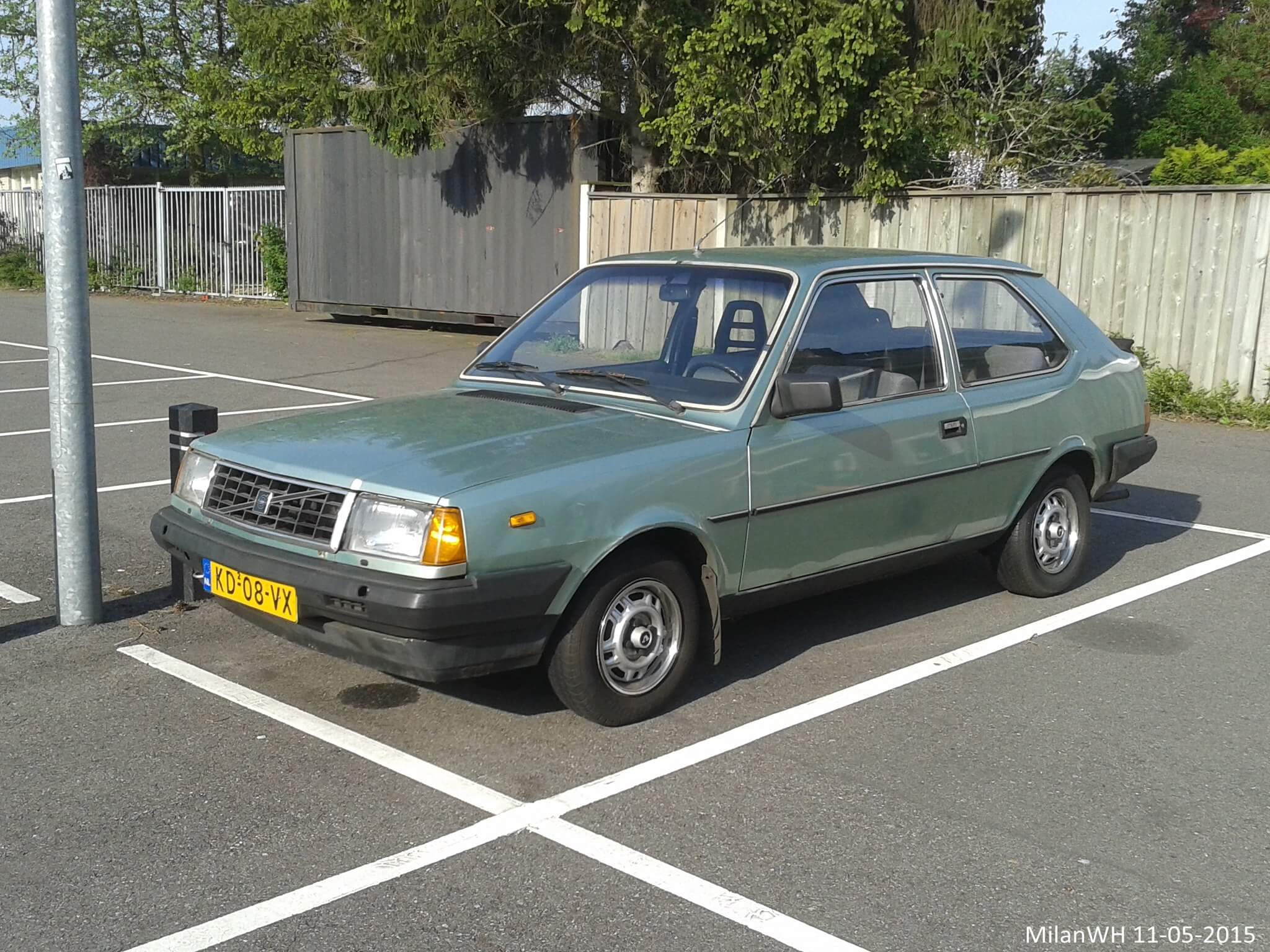 Volvo 340-360 1983 344 Sedan - Australian Child Restraint Resource ...