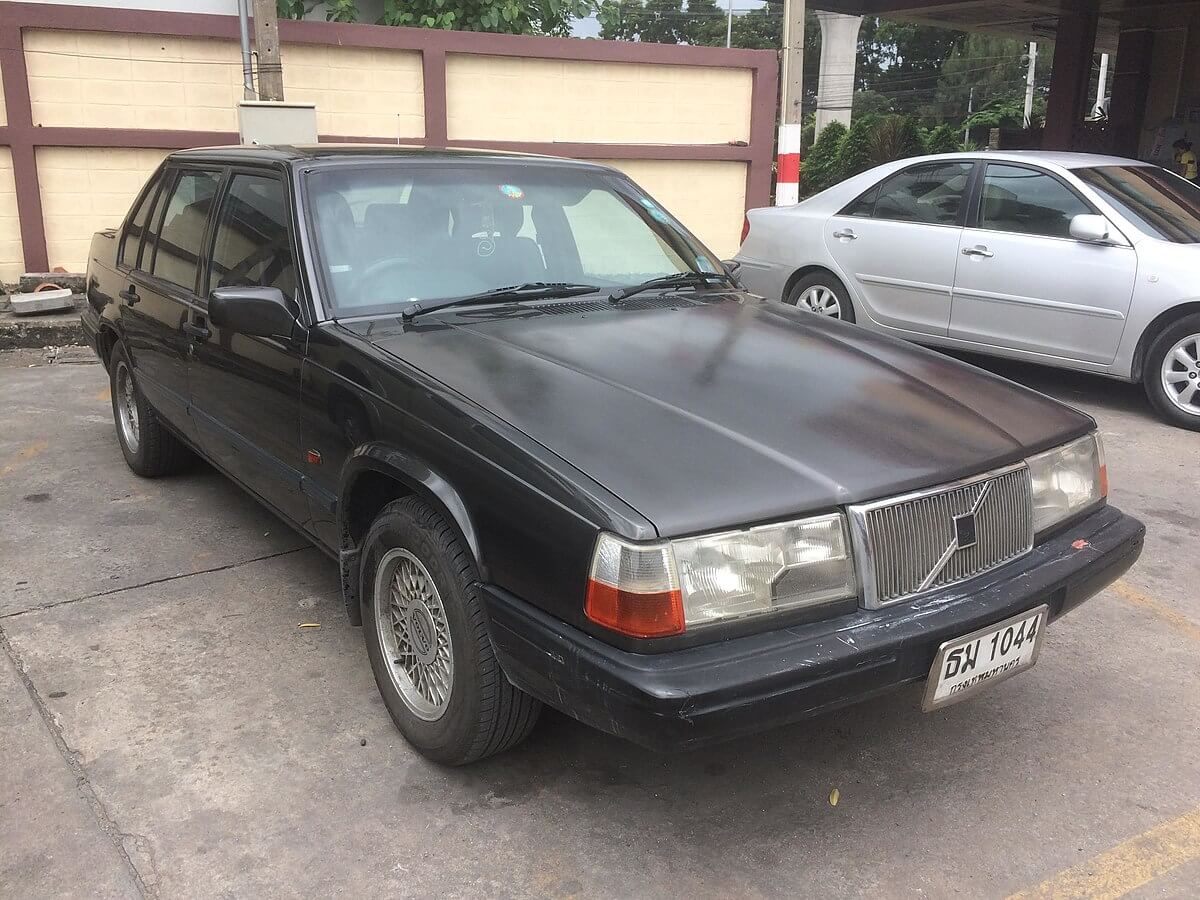 Volvo 940 1992 944 Sedan - Australian Child Restraint Resource Initiative