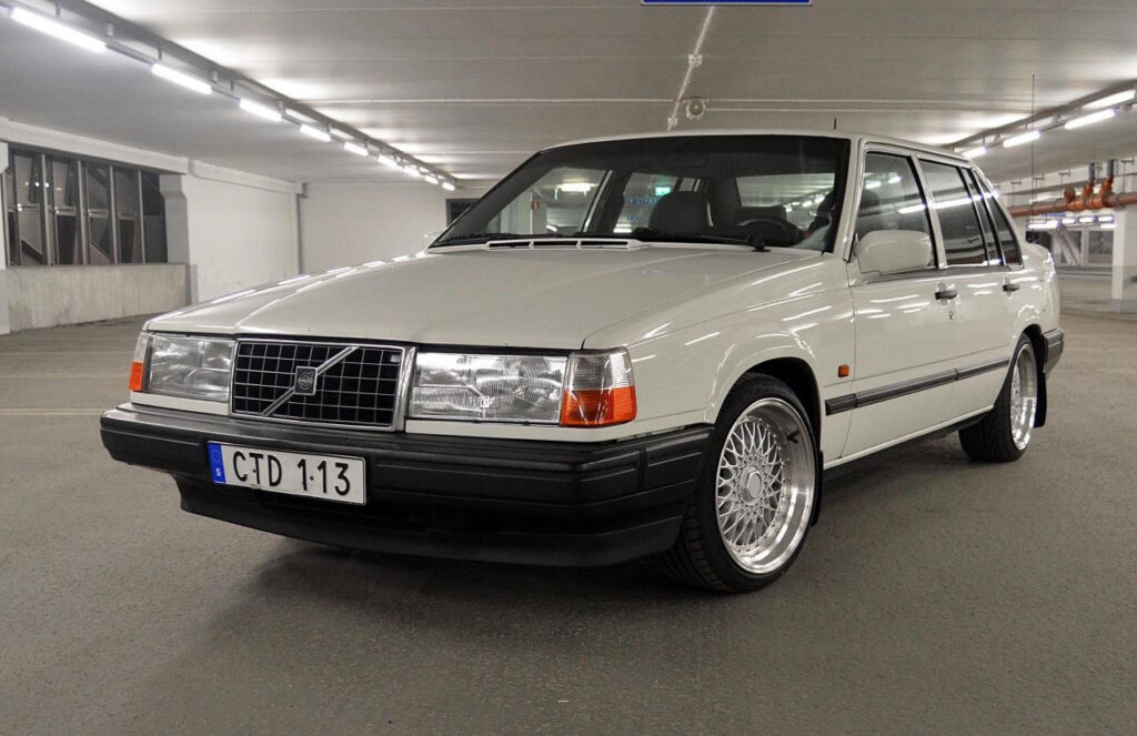 Volvo 940 1994 944 Sedan – Australian Child Restraint Resource Initiative